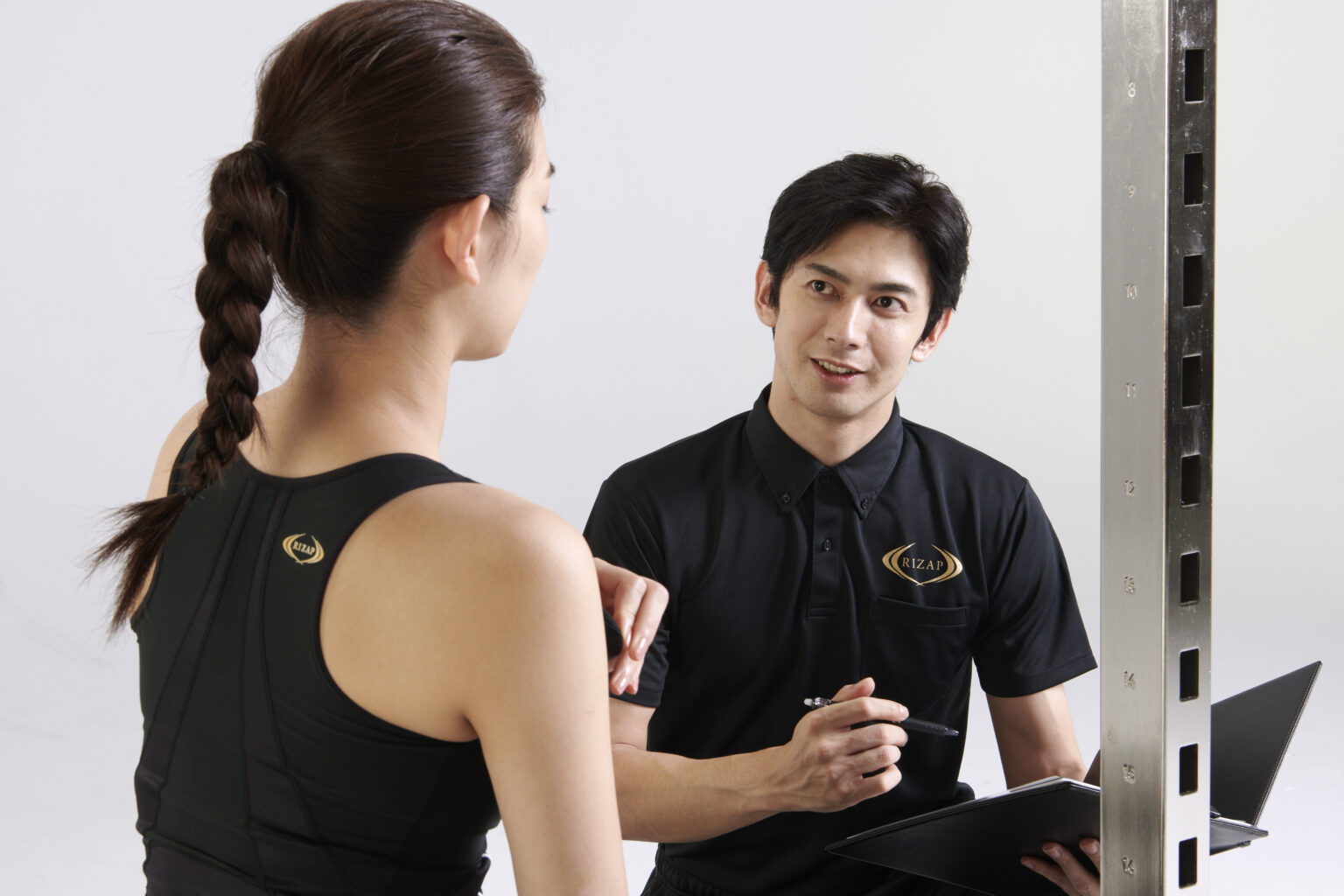 ライザップの筋トレ・運動メニューってどんなことをやるの？元ライザップトレーナーが解説 - パーソナルトレーニングLabo